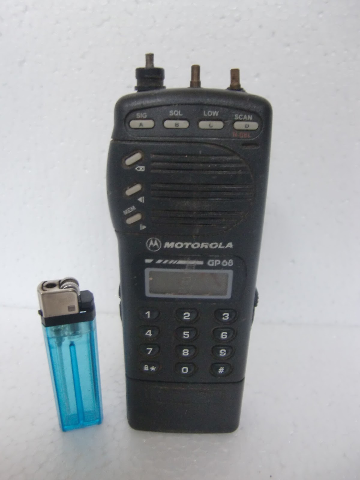 CILEGON ANTIK: Handy Talky Part Merek Motorola Type : GP 68.