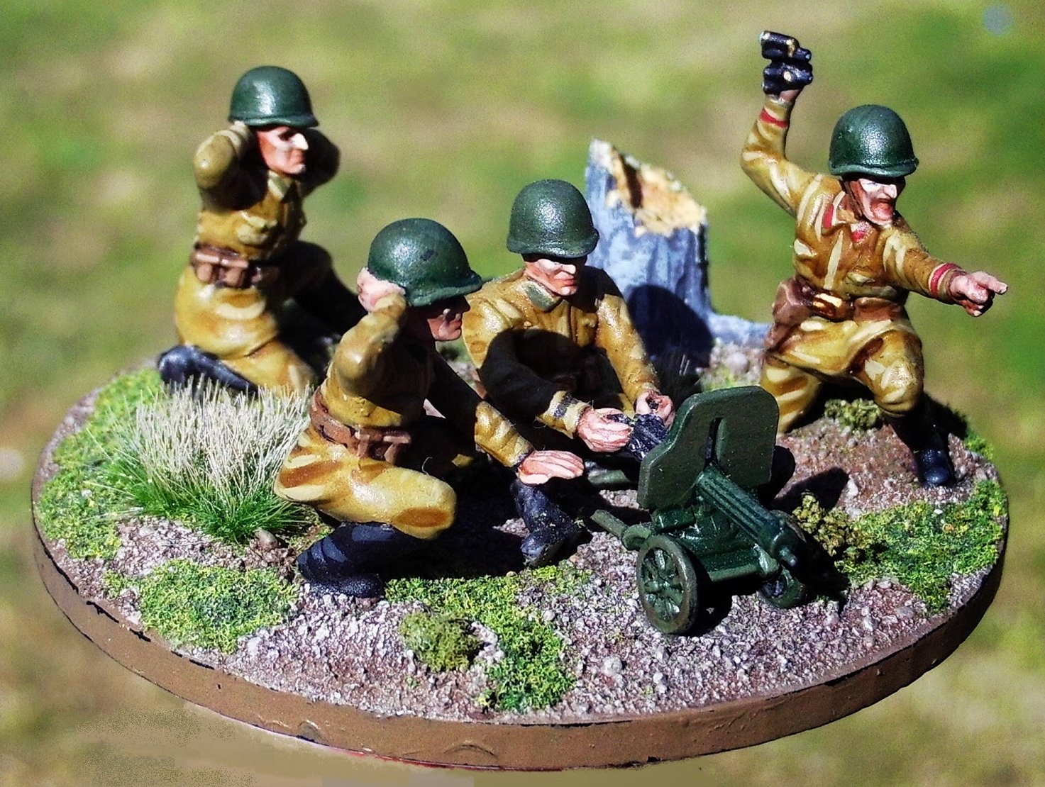 Ubique: Soviet Maxim M1910 heavy machine gun & Crew, Plastic Soldier ...