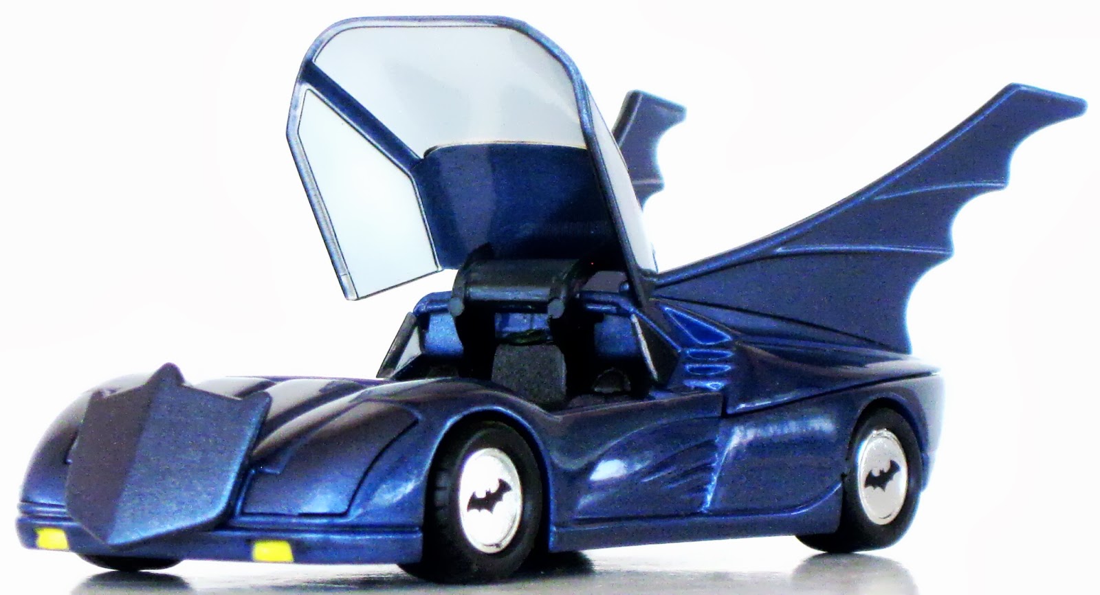 Toys and Stuff: Corgi #77308 2000 DC Comics Batmobile BMBV2