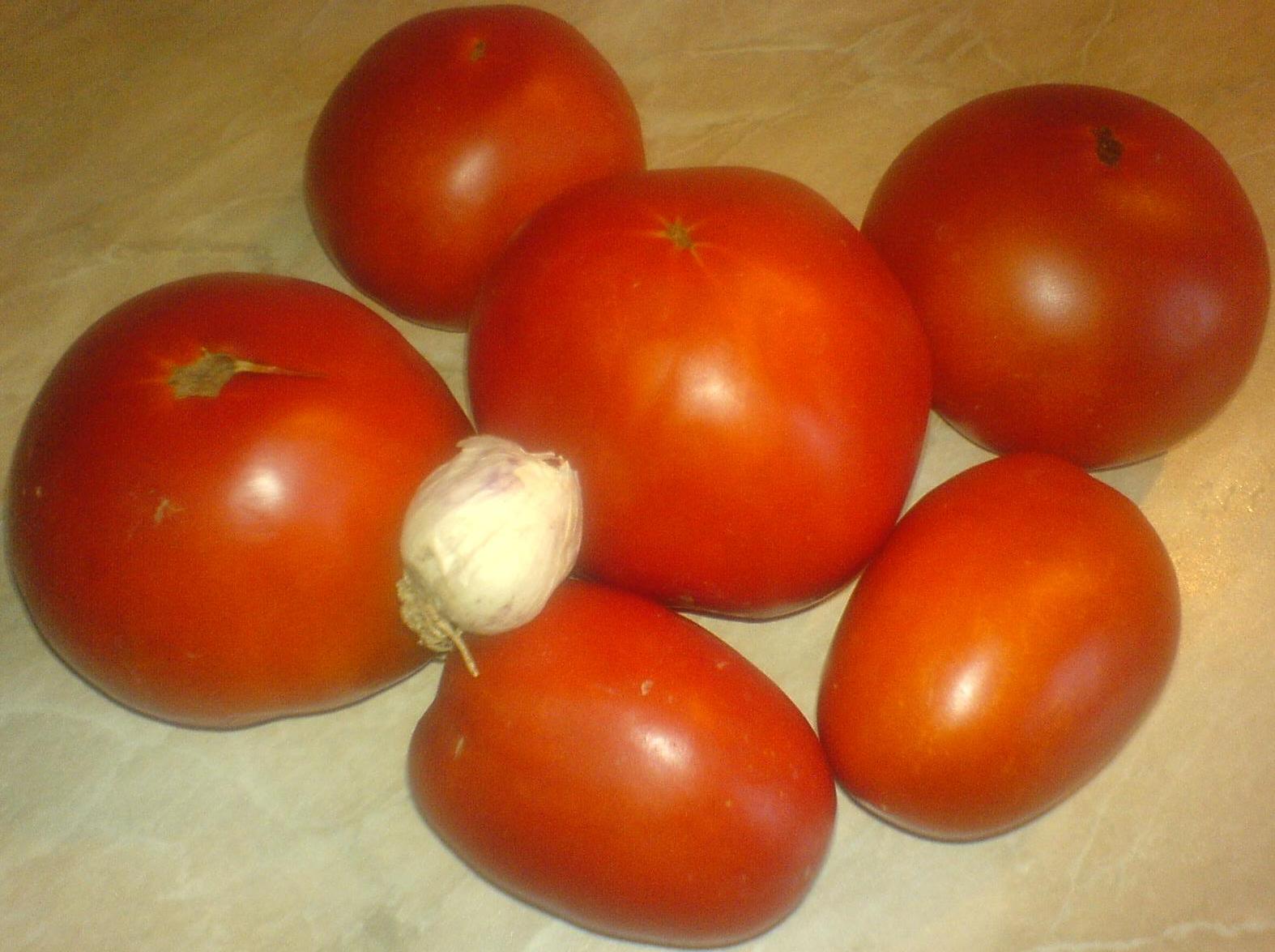 Ardei cu sos de rosii | Preparatedevis.ro