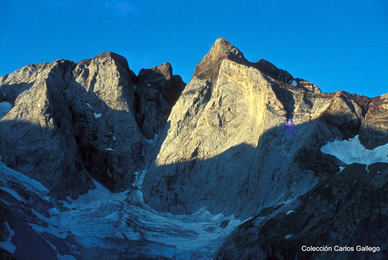 Montaña y Alpinismo Clásico: Pique Longue (Vignemale)