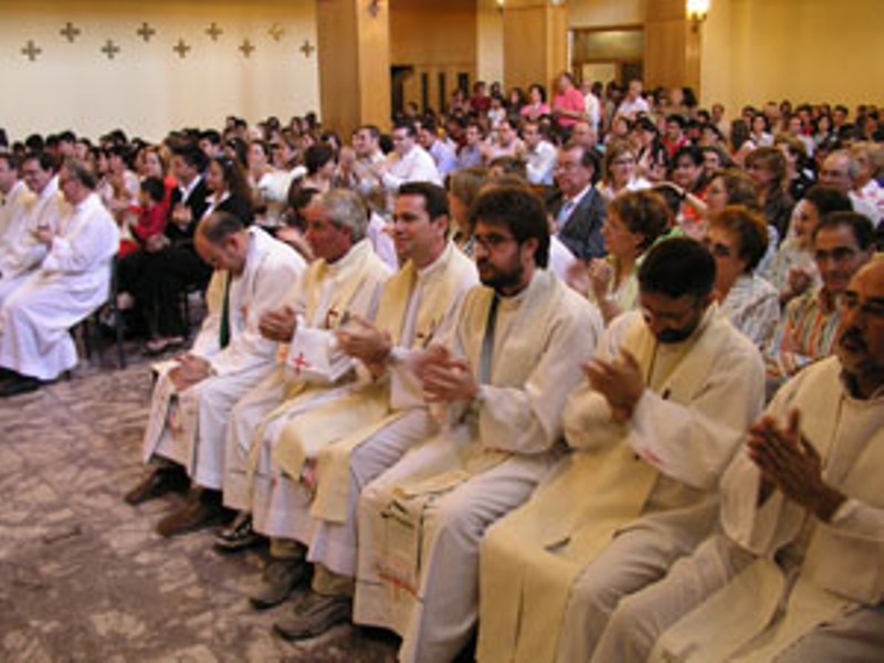 Todo Somos Uno: Seglares