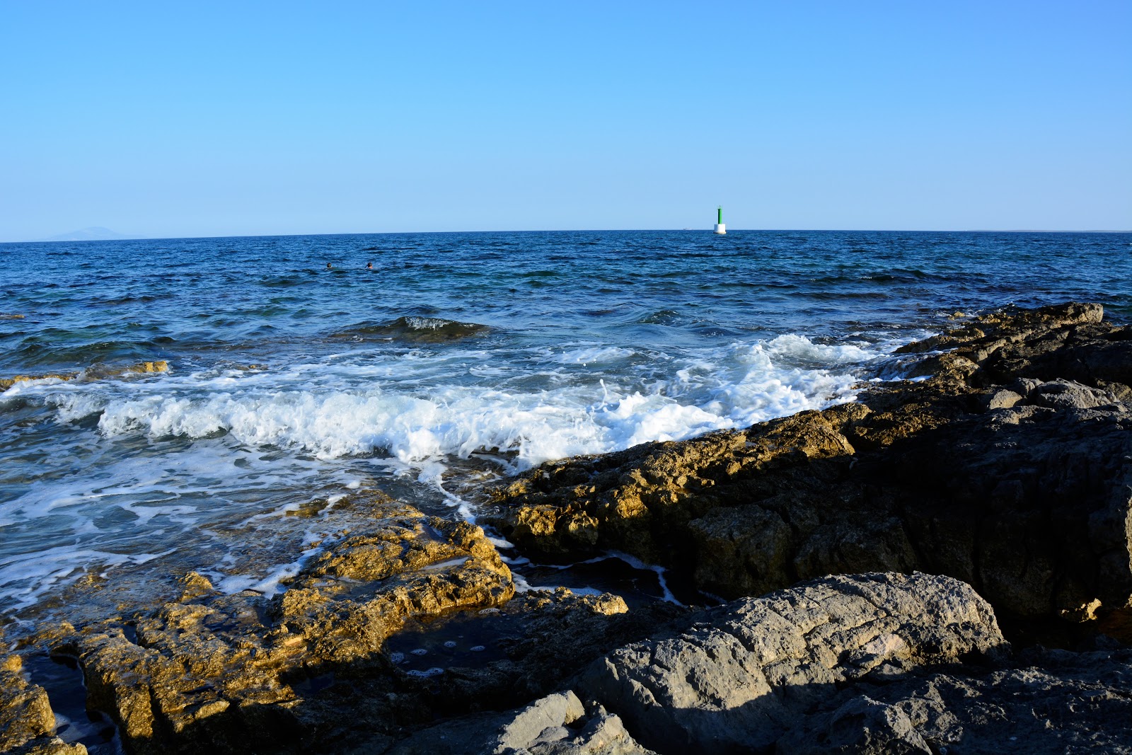 UTAZGATOK: HORVÁTORSZÁG: Kavran tengerpart