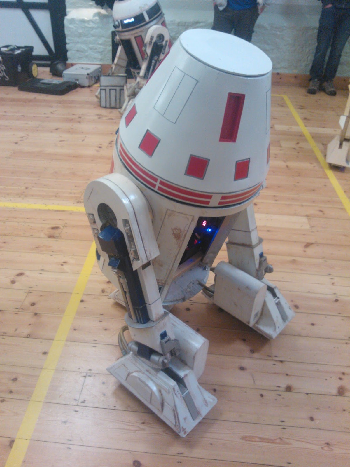 James' R5-D4: R0 Dome - R0-D4 (un-official)