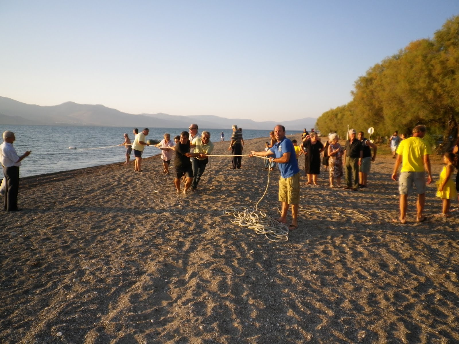 ΠΟΛΙΧΝΙΑΤΙΚΗ ΑΦΛΟΥΓΗ: ΚΑΛΟΚΑΙΡΙ 2011 ΓΙΟΡΤΗ ΤΗΣ ΤΡΑΤΑΣ (ΣΚΑΛΑ ΠΟΛΙΧΝΙΤΟΥ)