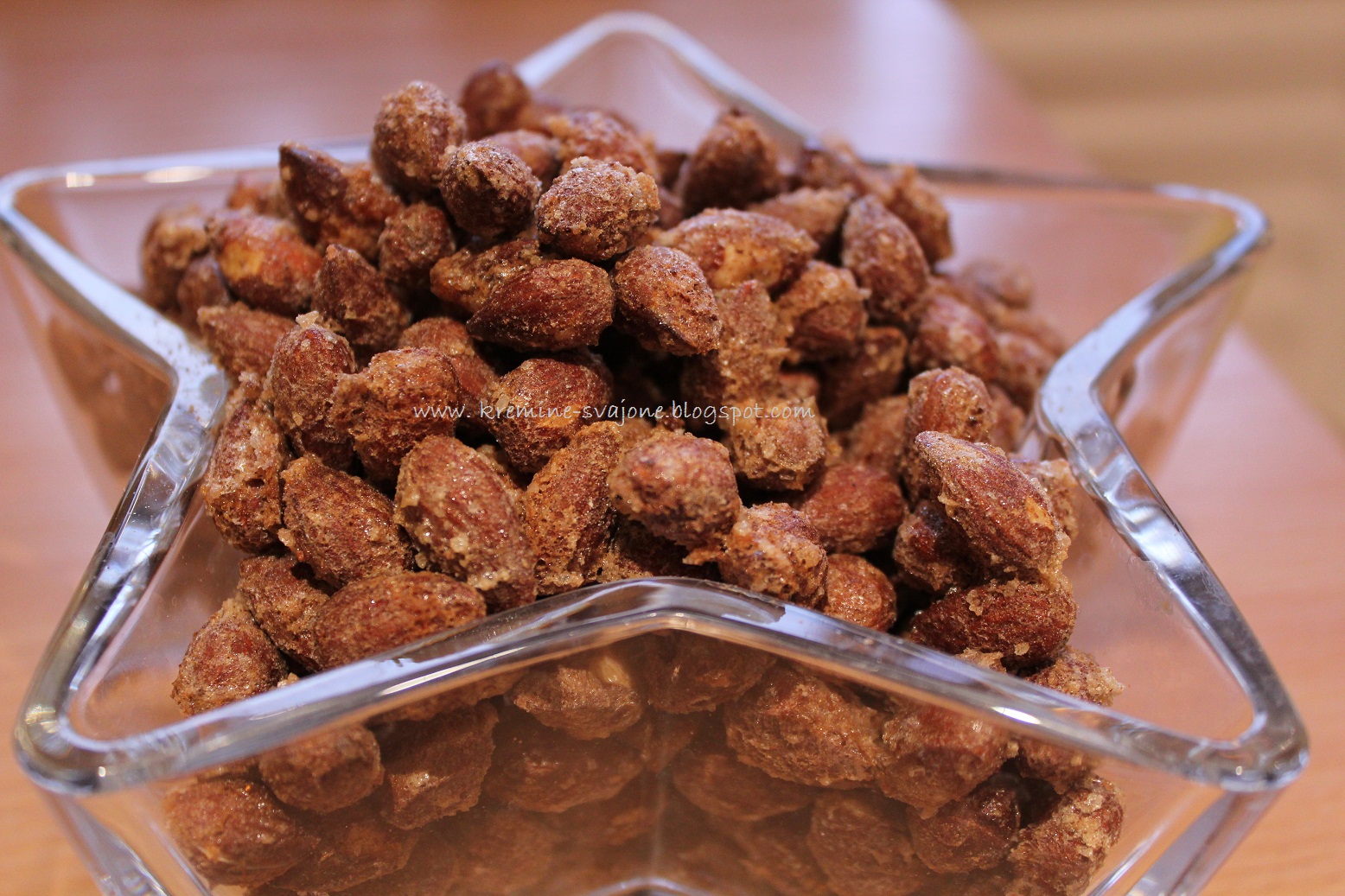 Kreminė svajonė: Karamelizuoti migdolai