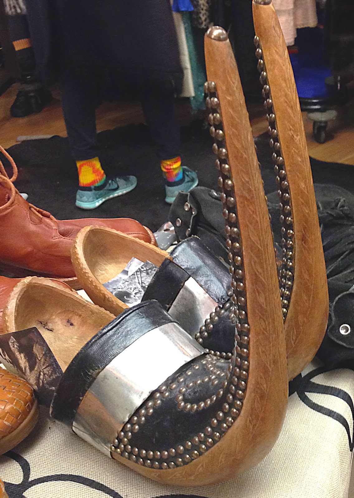 Idiosyncratic Fashionistas: Manhattan Vintage Show - February 2015 Edition