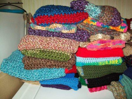 Prayers, Crafts, and Life: Charity Crafting Distribution for Local Homeless