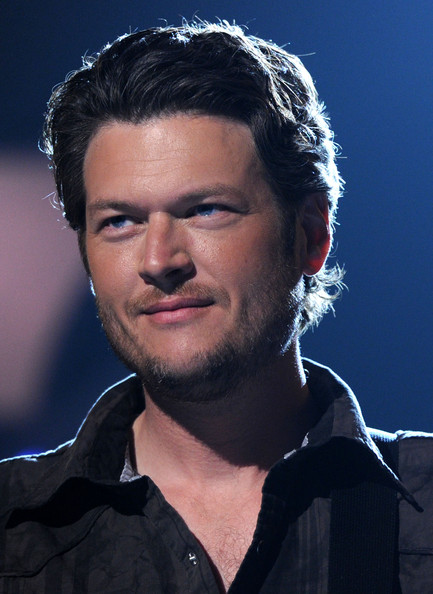 BADBOYS DELUXE: COUNTRY SINGER-BLAKE SHELTON
