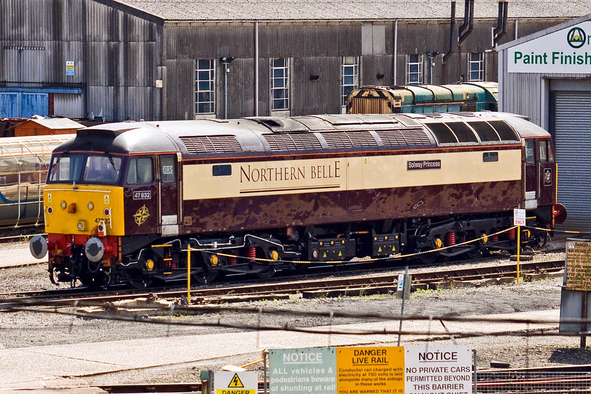 47s and other Classic Power at Southampton: 47832 into storage