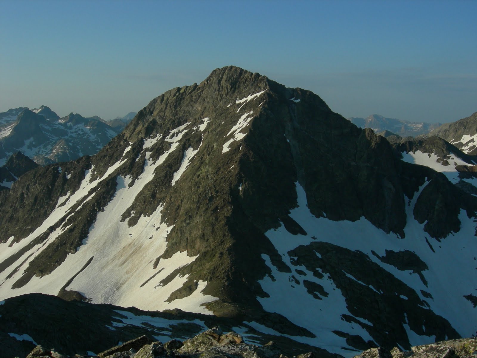 BALDAPIKARRAS: Gran Facha con vivac incluído