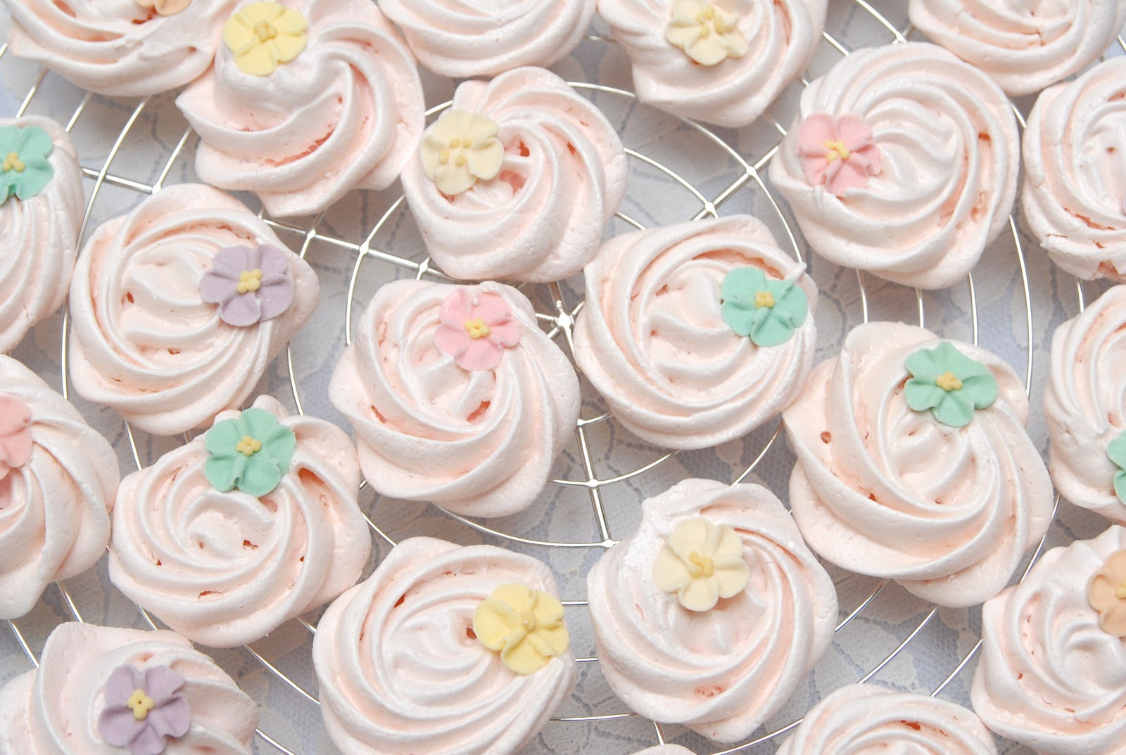 Pink Piccadilly Pastries: Meringue Rosettes