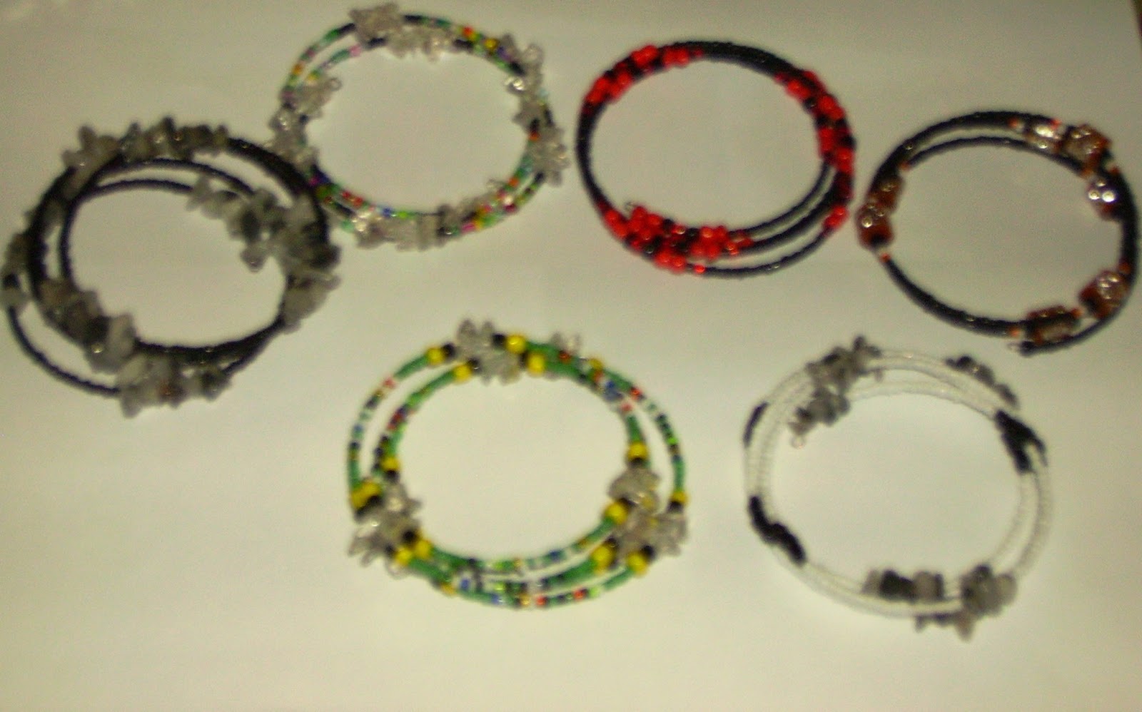 BIJUTERII SI ACCESORII HANDMADE: BRATARI DIN MARGELE DE NISIP