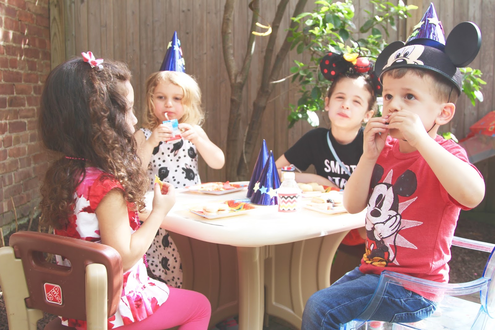 the sparkly life: How to Throw The Coolest-Ever Playdate {In ...