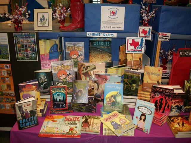 Book Egg: It's Scholastic Book Fair time. Take a look!