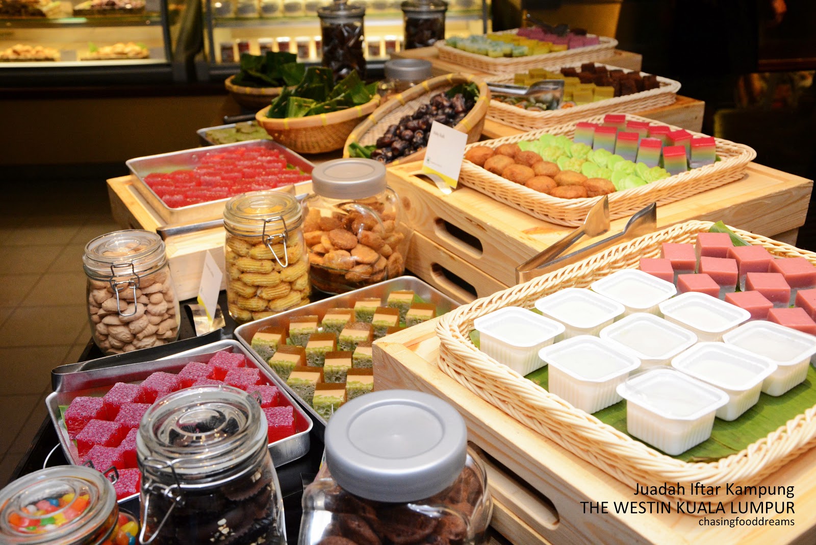 CHASING FOOD DREAMS: The Living Room Buka Puasa Buffet @ The Westin ...