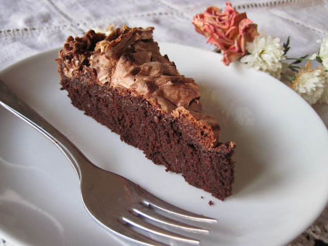 vrtaljica: čokoladna meringa torta