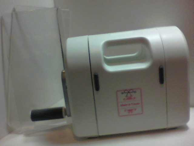 Sarah's Crafty Nook: Review on The Works Make and Create Mini Die ...