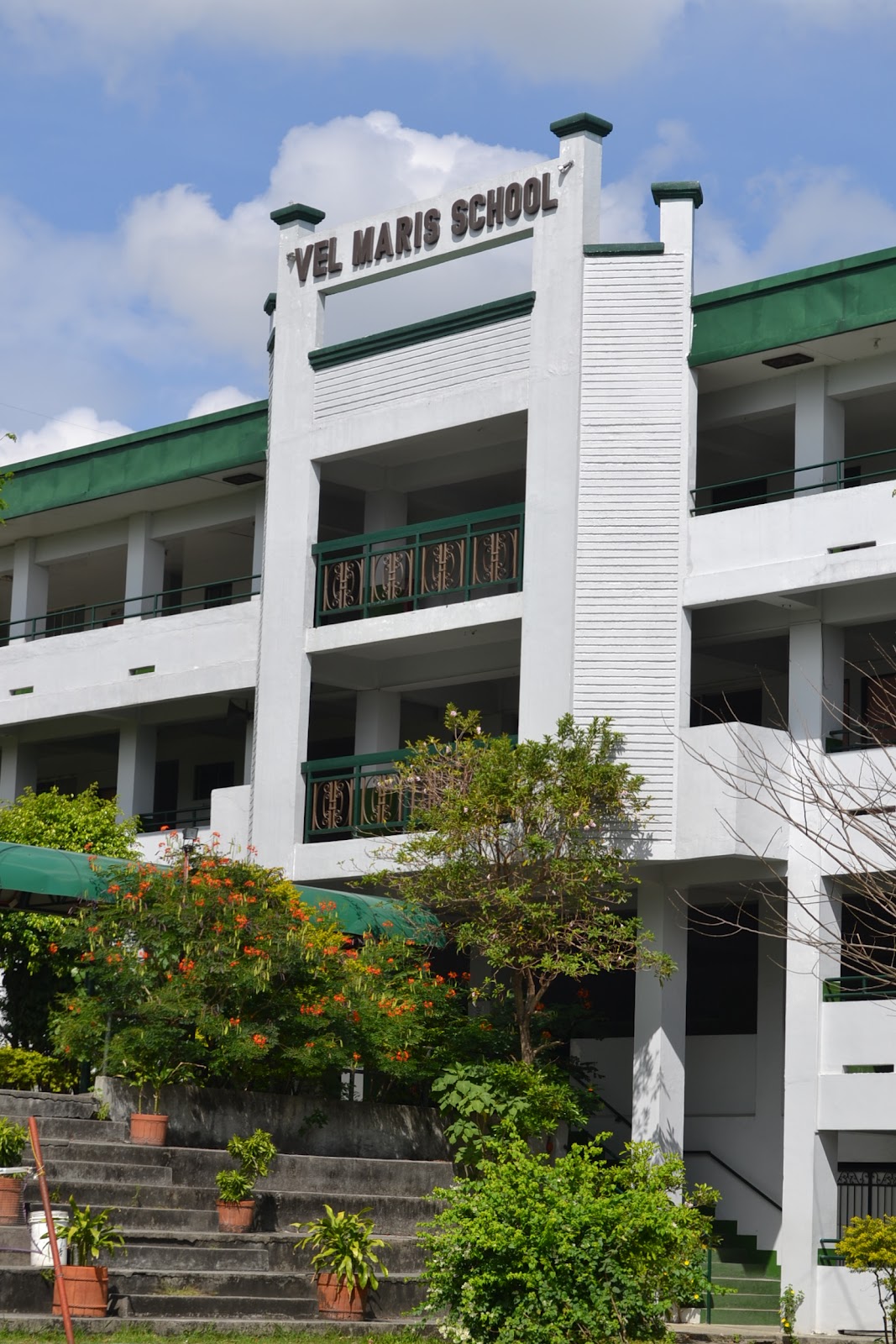School Hunting in Dasmariñas City | Stories of a Mom
