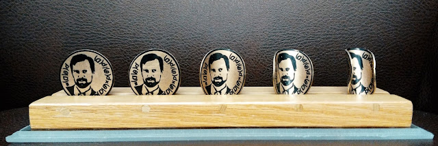 Doing Bayesian Data Analysis: Bent Coins for a Twisted Mind