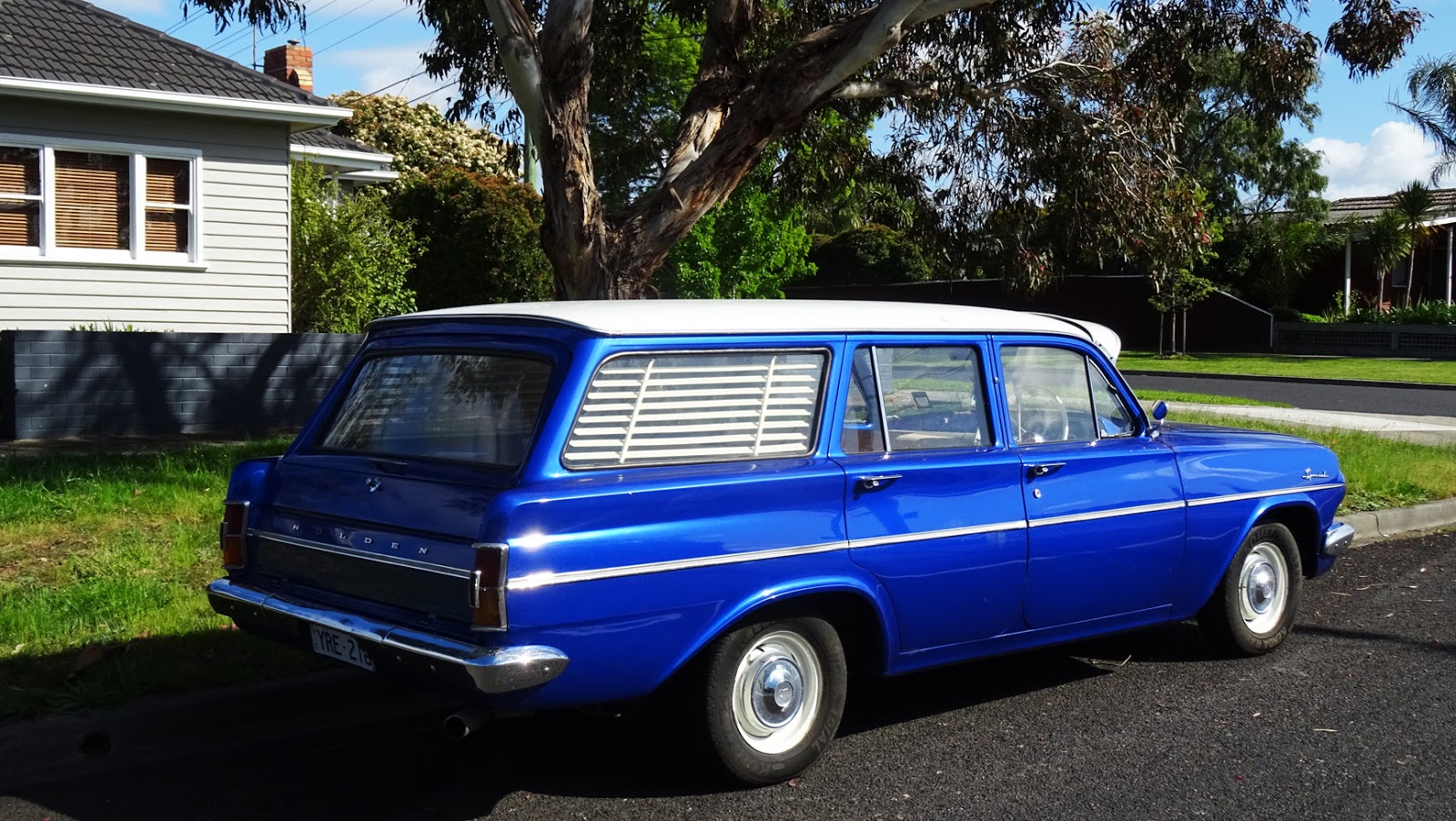 NixPixMix: HOLDEN EH STATION WAGON