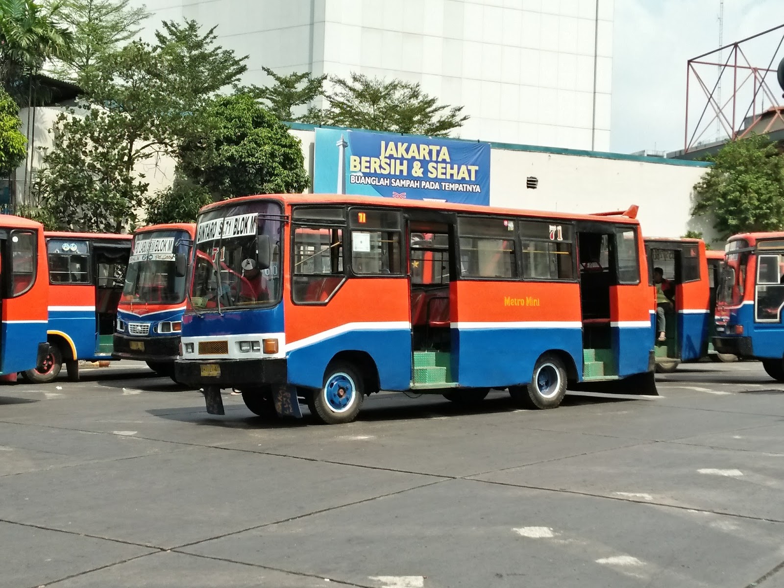 Sejarah Metro Mini di Jakarta