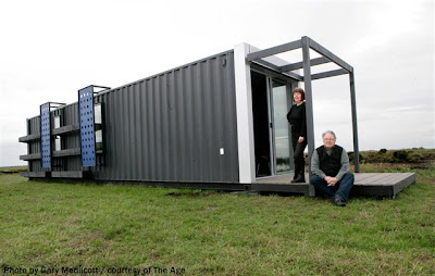 Shipping Container Homes: SMALLisSMART container based HOUSE