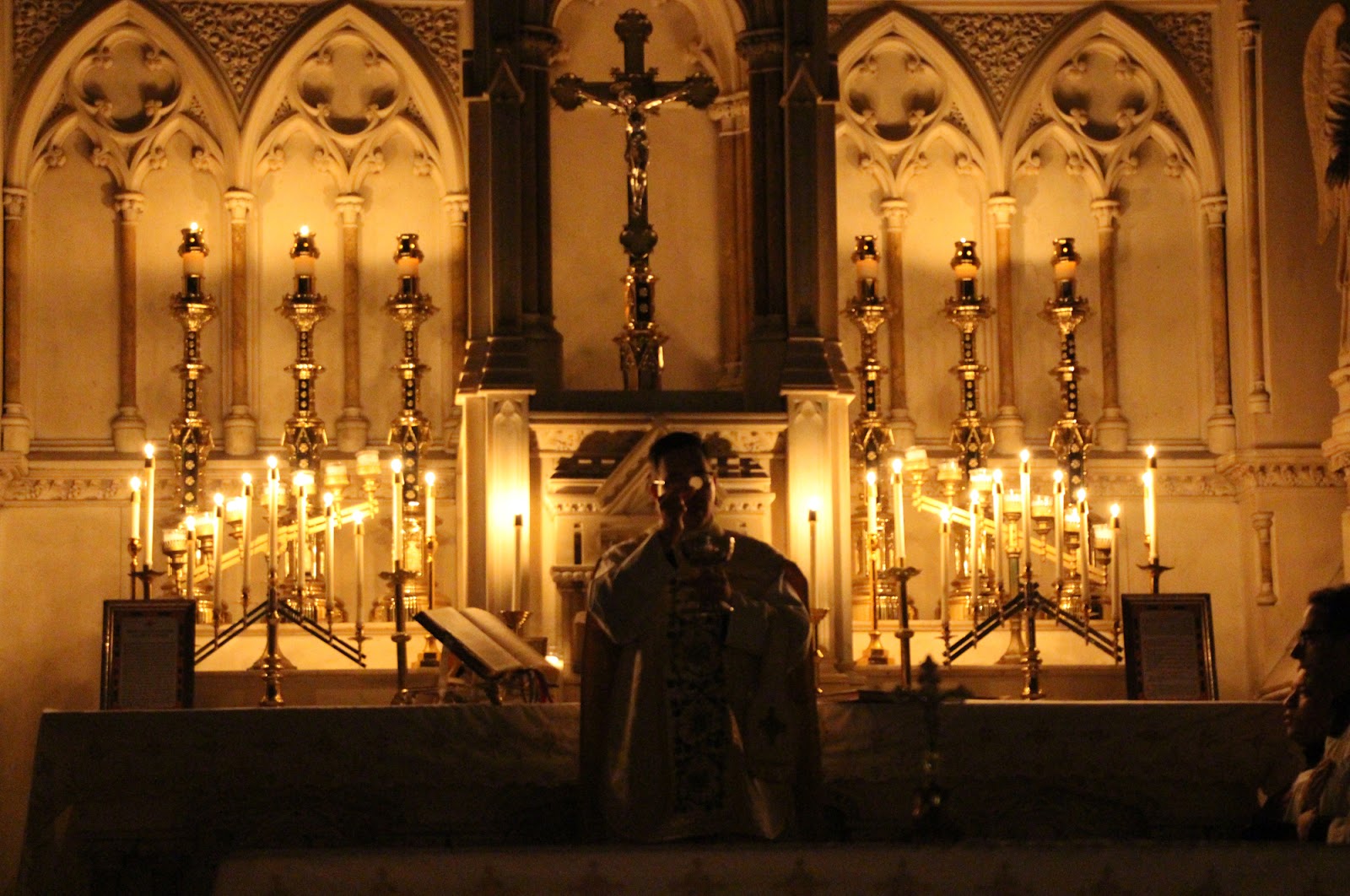 Traditional † Catholicism: Rorate Masses at Holy Innocents (NYC ...