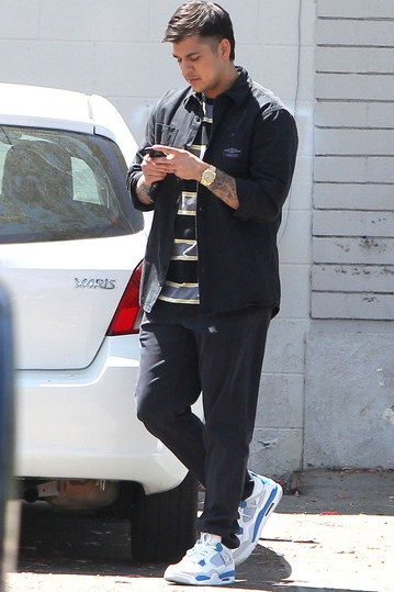 Nico Sisneros: my jordans high-top, snapback fitted cap