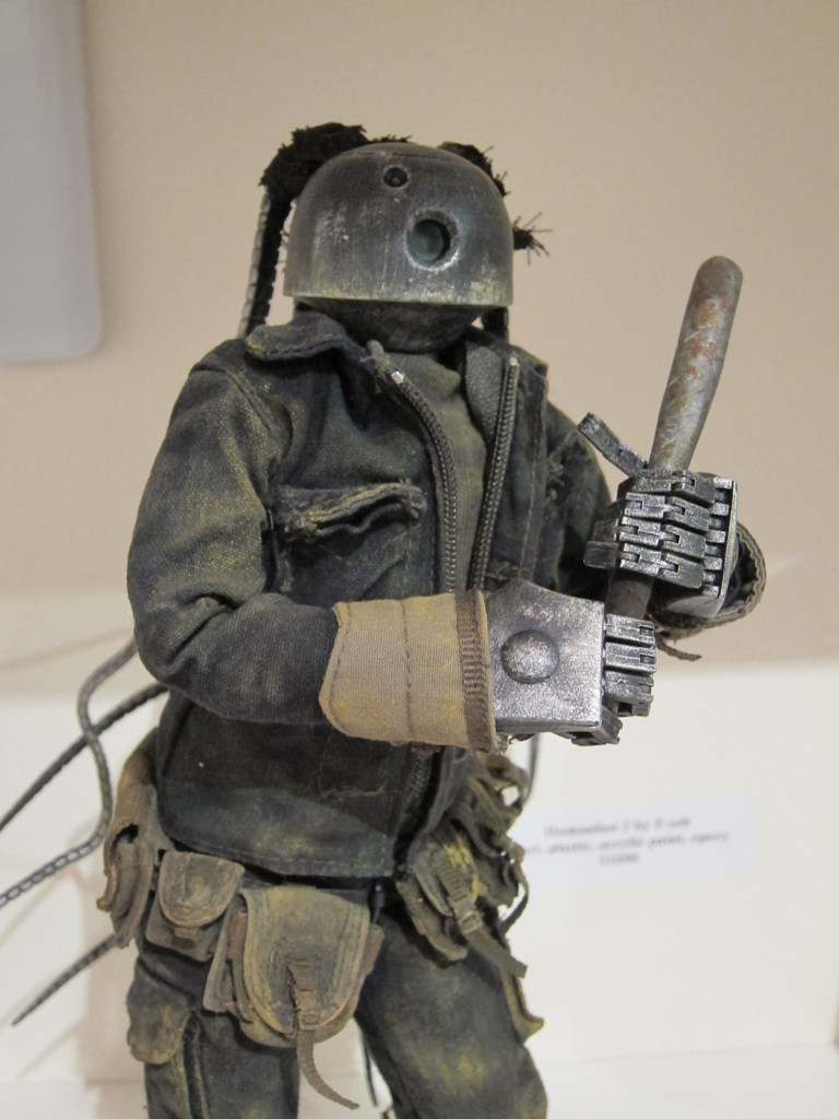 J.ME. (￣ε(#￣): I AM LEGION (threeA Custom Toy Show) @ 1:AM Gallery (11. ...