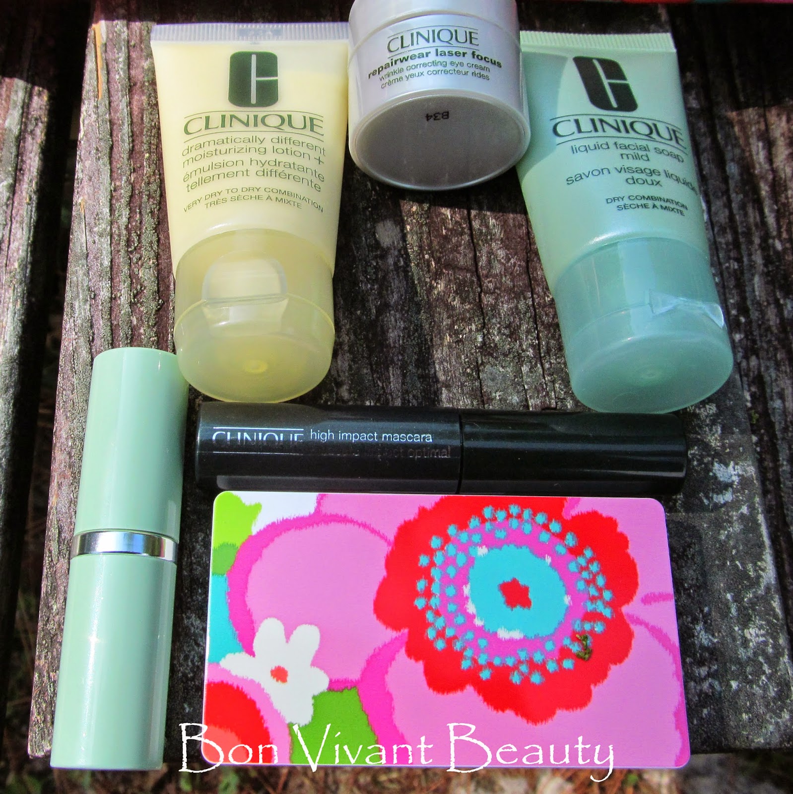 Bon Vivant Beauty: Clinique GWP and Giveaway!