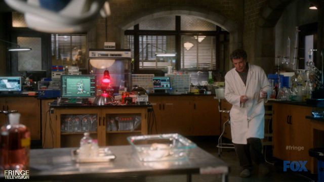 Observiews 4.01 Neither Here Nor There ~ Fringe Television - Fan Site ...