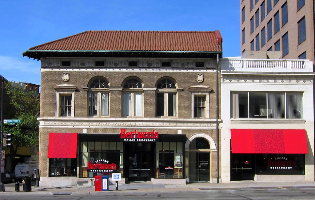 Bertucci's Food Review - DC Outlook