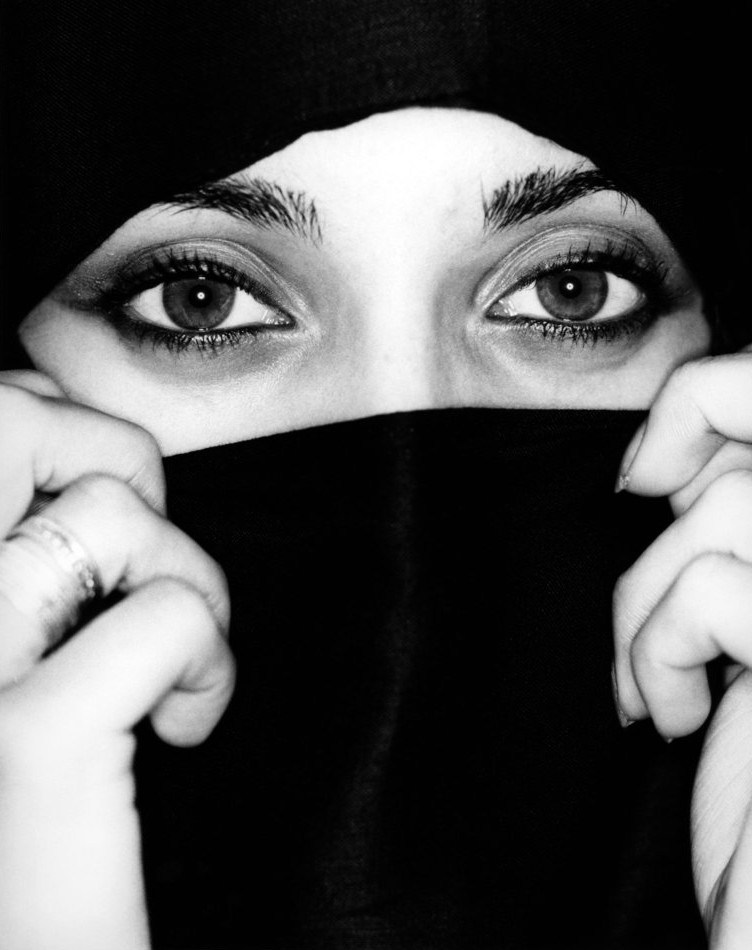 Welcome To Fun2shh World: Latest Naqab Styles For Ladies