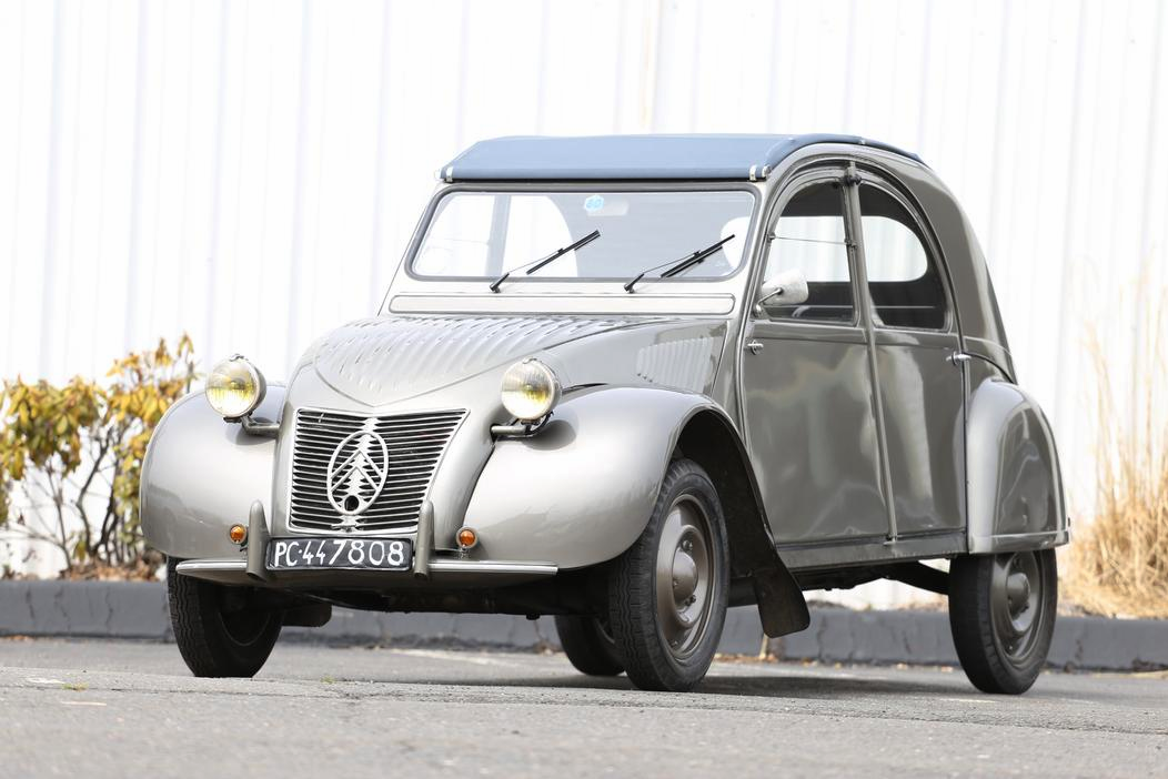 FAB WHEELS DIGEST (F.W.D.): Citroën 2CV (1948-90)