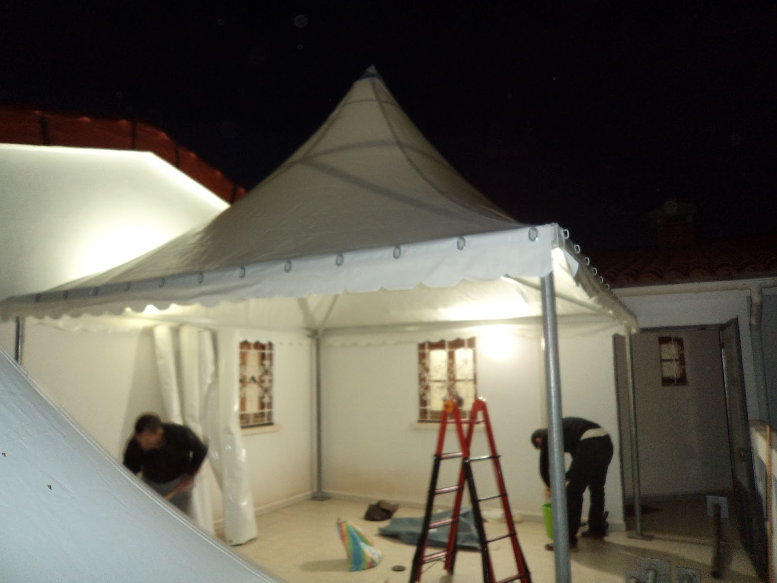 location chapiteau et tentes en Algerie: chapiteaux dans une terasse