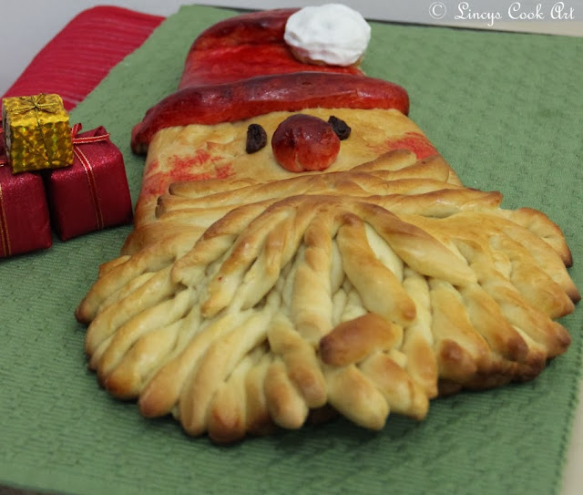 Santa Bread/ Golden Santa Bread/ Santa Claus Bread ~ Lincy's Cook Art