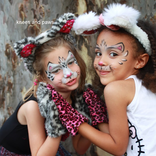 Knees and Paws: Everyday Dramatic Play