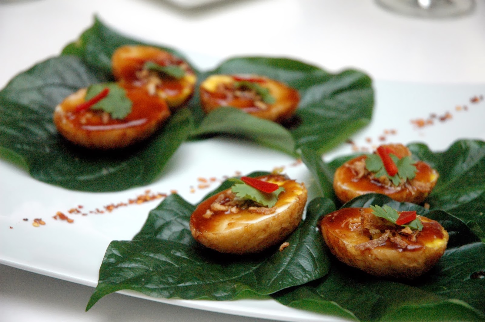 DUDE FOR FOOD: The Way To Authentic Thai Flavors Start Here At Silk Road