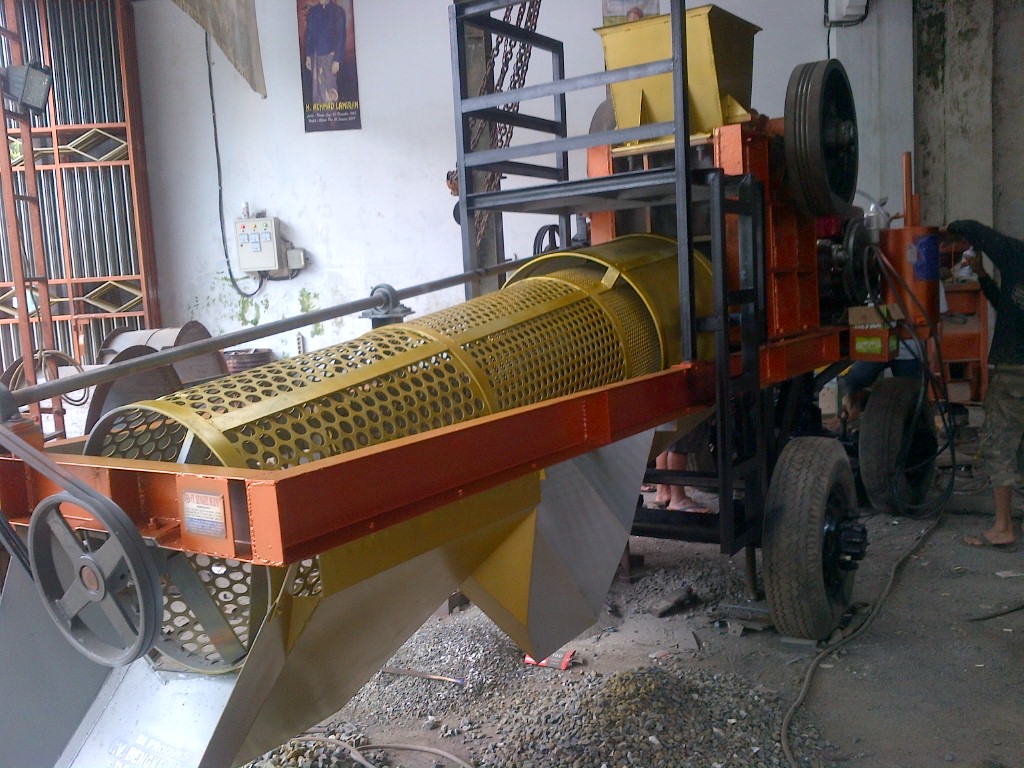STONE CRUSHER / PECAH BATU / MESIN PEMECAH BATU / MESIN BATU SPLIT ...