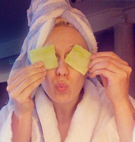 Beauté Gazette: DIY : Cucumber Eye Pads