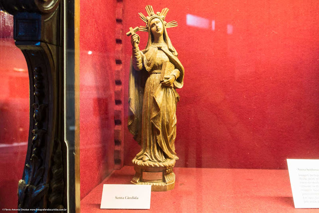 Fotografando Curitiba: Escultura de Santa Cândida no Museu Paranaense