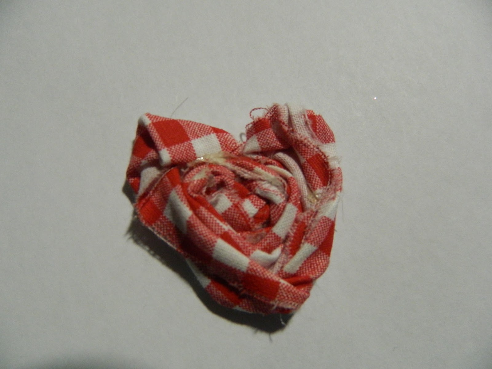 Loopy Loop Creations: How to Make a Heart Rosette