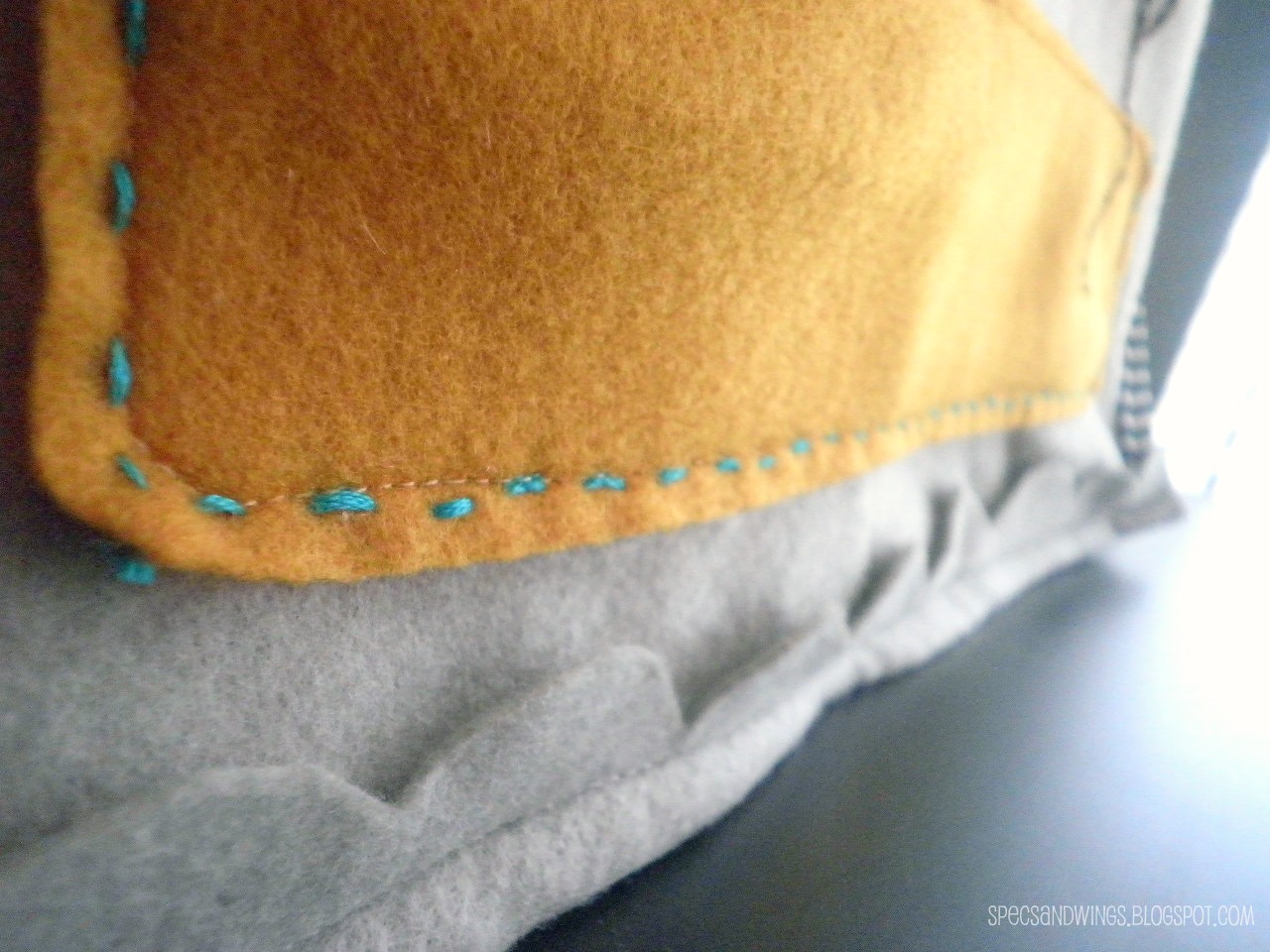 Specs and Wings: Sewing Machine Cover!