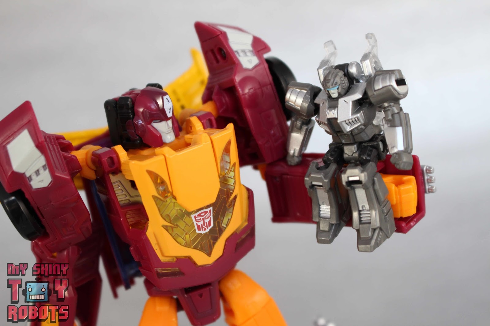 My Shiny Toy Robots: Toybox REVIEW: Transformers Legends LG-45 ...