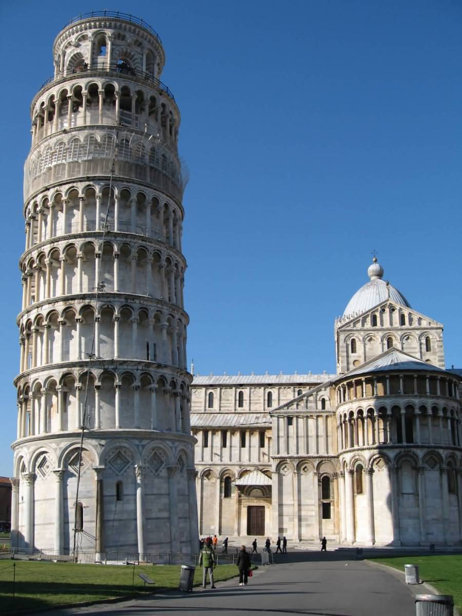 Penyebab Condongnya Menara Pisa | Sumber Info