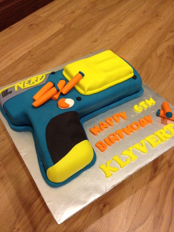 Kelly's Little Corner: Baking Diary's, Nerf Gun Cake Design
