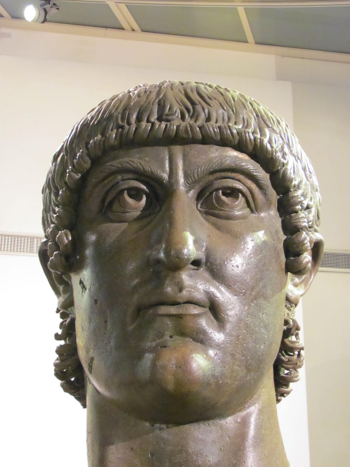 Cultural Heritage: La statua colossale bronzea di Costantino ai Musei ...