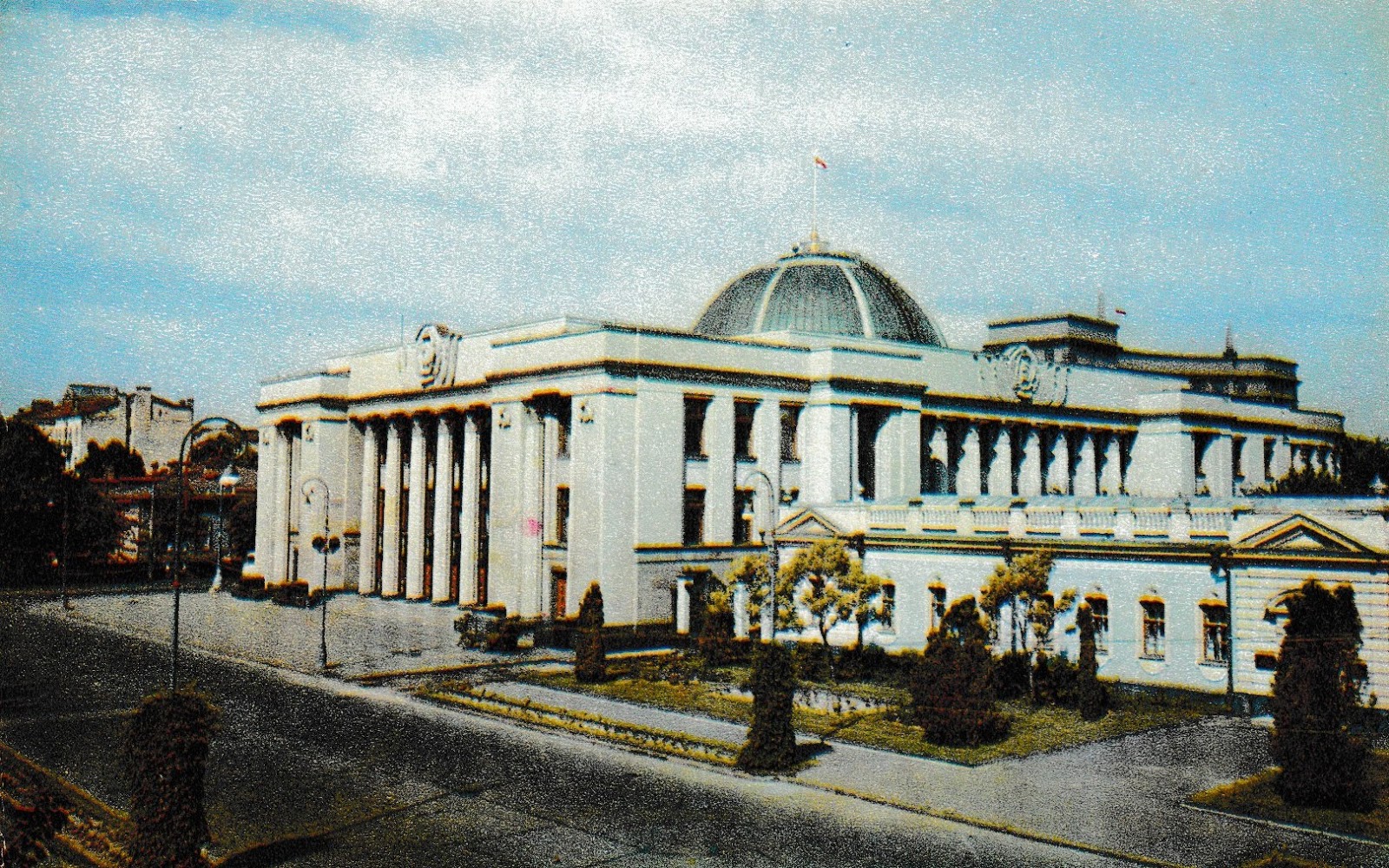 The Left Chapter: 11 Vintage Postcard Images of 1970 Kiev, Soviet ...