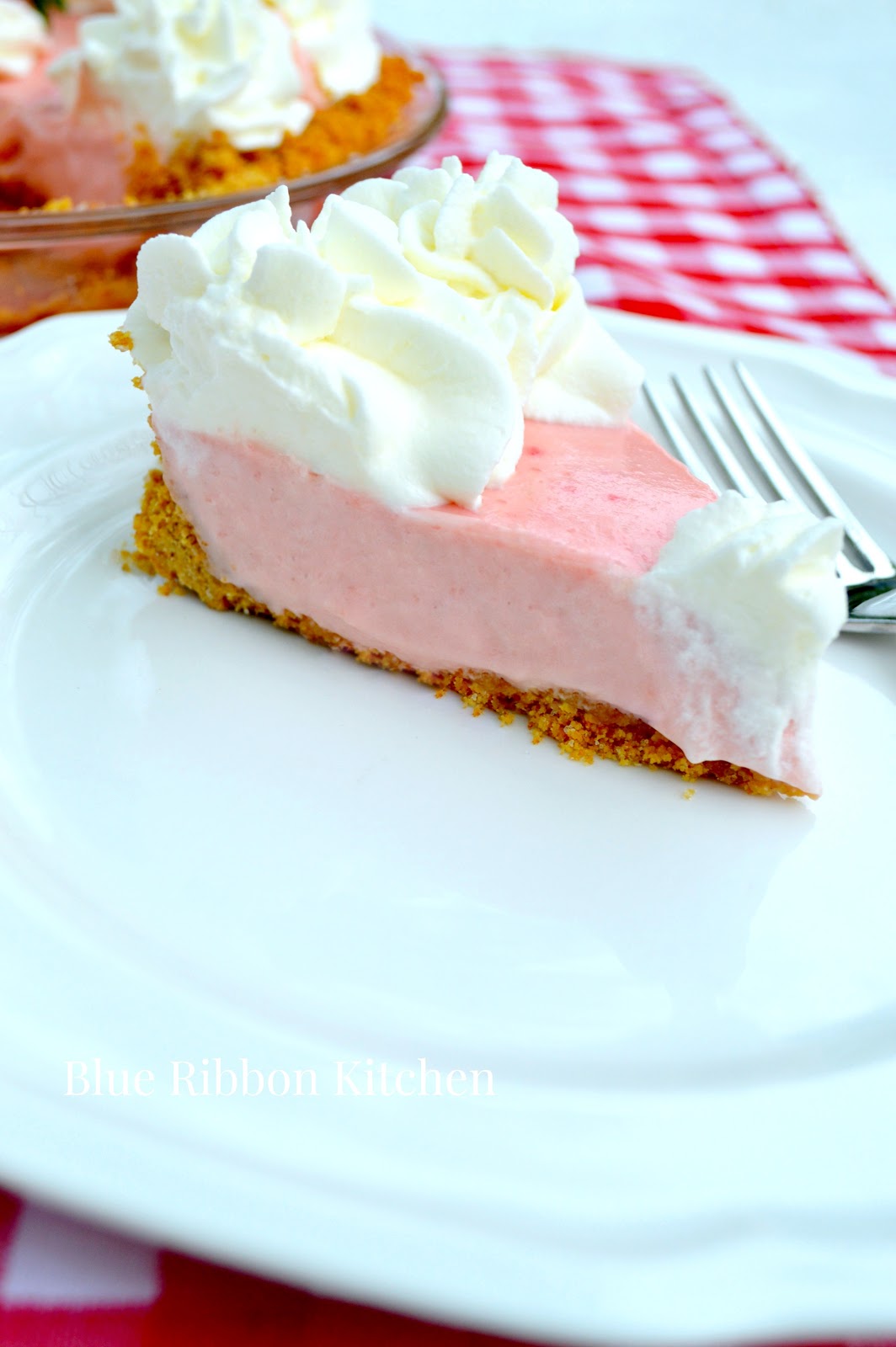 Blue Ribbon Kitchen: Happy Cinco de Mayo!! Strawberry Margarita Pie and ...